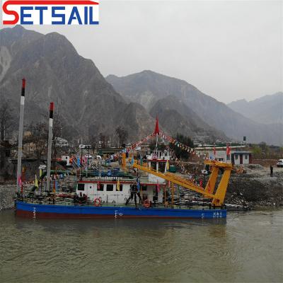 Cina 28*8,8*2,25 Meter Dimensione dello scafo Tipo ciclone Idrociclo 26 pollici Cutter Suction Dredger in vendita