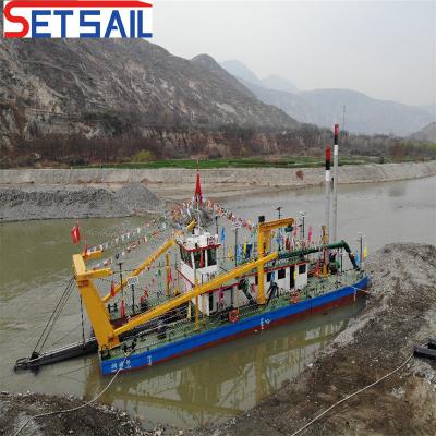 Cina 28*8,8*2,25 Meter Dimensione dello scafo Tipo ciclone Idrociclo 26 pollici Cutter Suction Dredger in vendita