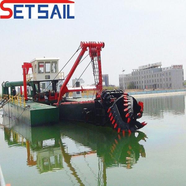 Quality CTS Slot Type 24 Inch Cutter Suction Dredger with Water Flow Meter Customizable for sale