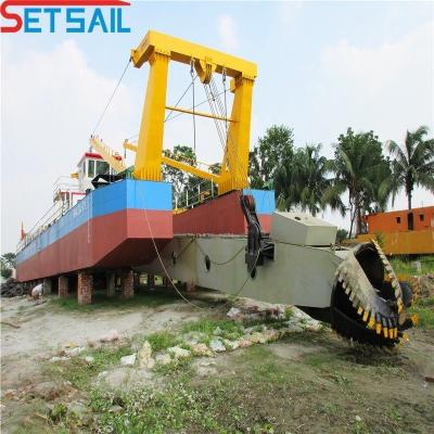 Cina 20m profondità di dragaggio personalizzato 6000cbm/Hr 26in Dredger con personalizzazione e dragaggio in vendita