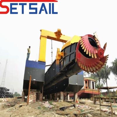 Cina 5500 metri cubi di flusso d'acqua idraulica 24 pollici Cutter aspirazione dragaggio sabbia con 1100m3 pompa in vendita