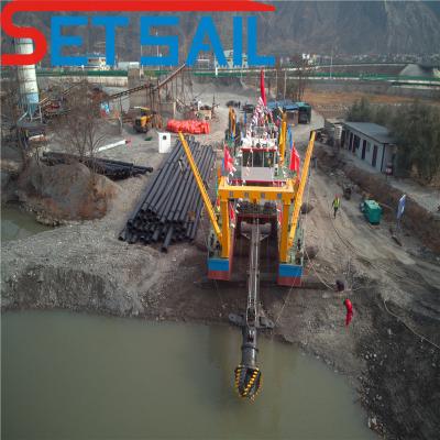 Cina 6000m3/Hr Sand Cutter Dredger Machine per l'attrezzatura di dragaggio del fango Opzione di personalizzazione in vendita
