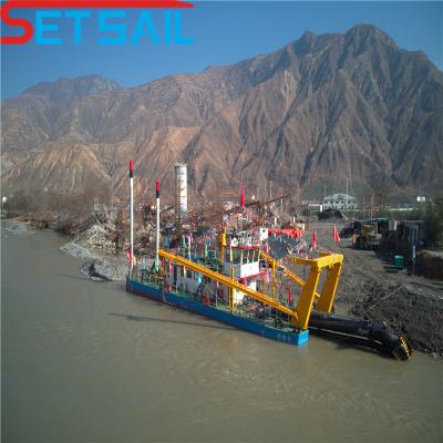 Cina Dredger per aspirazione di sabbia con flusso d'acqua di 6000 metri cubi all'ora in vendita