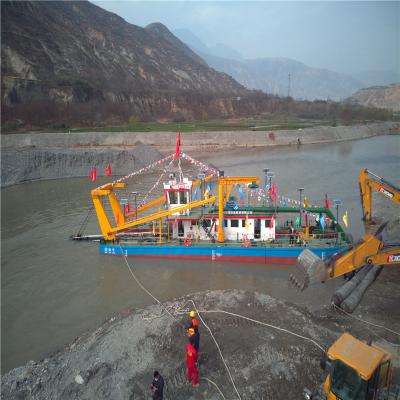Cina Dredger a motore diesel Cumins per l'estrazione di sabbia d'oro 400 a 20000 metri cubi di flusso d'acqua in vendita