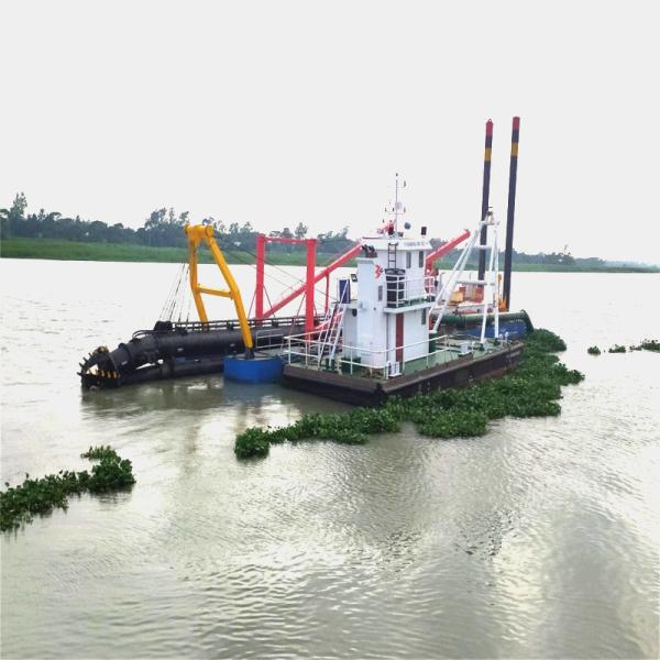 Quality Water Flow 4500m3 22 Inch Sand Dredger with Anchor Boom Made in Total Length 38m for sale