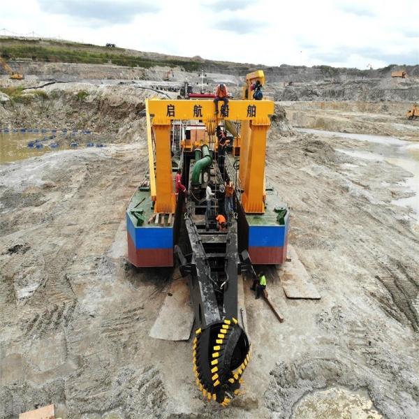 Quality Water Flow 4500m3 22 Inch Sand Dredger with Anchor Boom Made in Total Length 38m for sale
