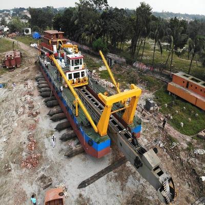 China 32000.000kg Customized Hydraulic Diesel Engine Cutter Suction Sand Dredger for Tin Mining for sale