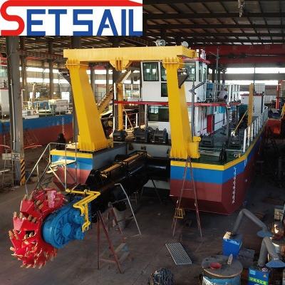 China Inland Dredging Equipment Bucket Wheel Suction Dredger with 800m-5000m Discharge Distance for sale