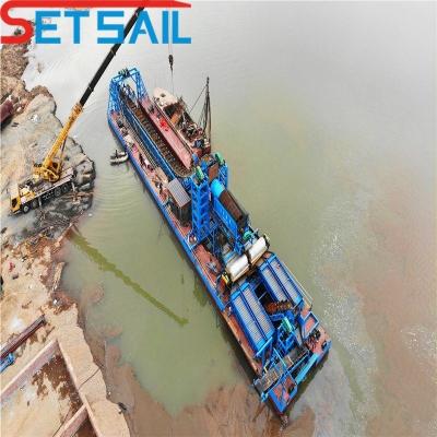 China 22kw Lifting Motor Power Made in Chain Bucket Mining Dredger met agitatie chute Te koop