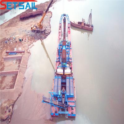 China 1.0m-2m High Chain Bucket Gold Dredger for Smooth Mining Operations in Shallow Waters for sale