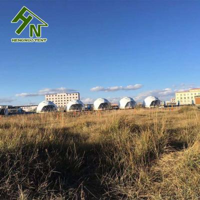 Cina Tenda fredda della cupola geodetica della mezza sfera di inverno con la struttura d'acciaio dell'alto carico della neve della stufa in vendita