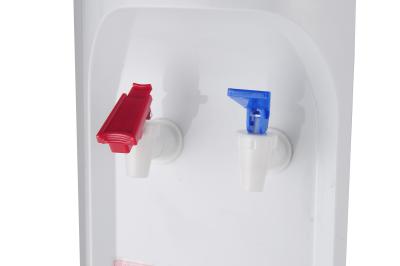 China Água quente e fria 29*28*98cm do distribuidor autônomo alto da água da eficiência térmica à venda