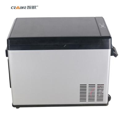 Cina Il dispositivo di raffreddamento 40L del frigorifero dell'automobile del touch screen facile porta con la maniglia del carrello in vendita