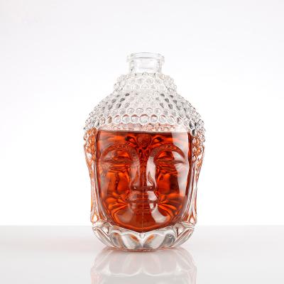 Cina Bottiglia di vetro da 500 ml per vodka, vino spiritoso, bottiglie di liquori nordici contorti, design personalizzato in vendita