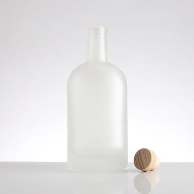 Cina 750 ml di whisky gelato Brandy Vodka bottiglia di vino in vetro con materiale di corpo in vetro Super Flint in vendita