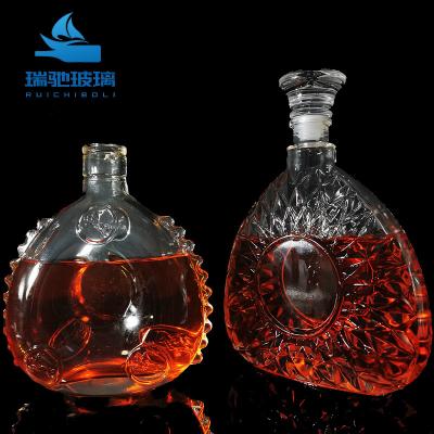 China Customize tipo de vedação forma clássica impressão de tela de vidro garrafas de licor para bar à venda