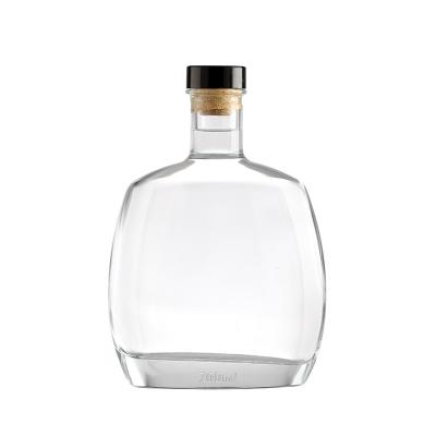 Cina Bottiglia di vetro di succo personalizzata Ideale per la bevanda di vodka Gin Whiskey Spirits Tequila in vendita