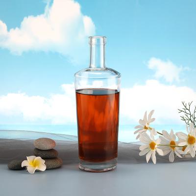 China Vidro Super Flint Redondo Vazio Vinho Liquor Whiskey Vodka Tequila Garrafa com tampa de cortiça à venda