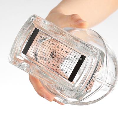 Cina Bottiglia di vodka da 750 ml stampata a caldo e design accattivante per le promozioni in vendita