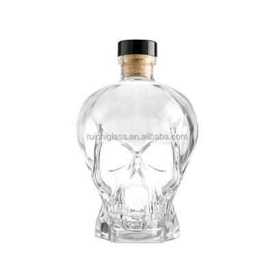 Cina Champagne Custom Unico Forma Speciale 500ml 750ml Glass Skull Liquor Spirits Bottle in vendita