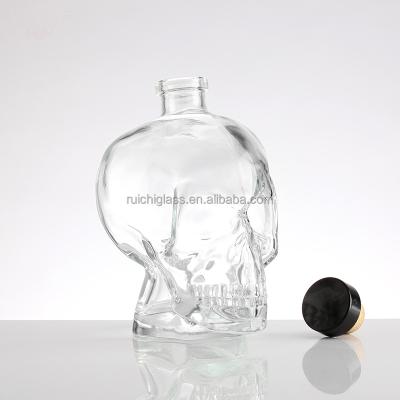 China 750 ml de Whisky Vodka garrafa de vidro com cortiça personalizar tipo de vedação e design único à venda