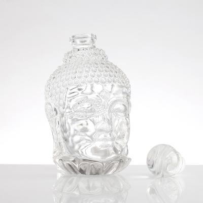 Cina Bottine di vino in vetro quadrato su misura Bottiglie di gin con tappo e stampa in oro in vendita