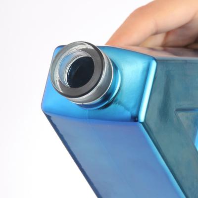 Cina Bottiglia di vino a forma di A in vetro Super Flint per fabbrica e esigenze del cliente in vendita