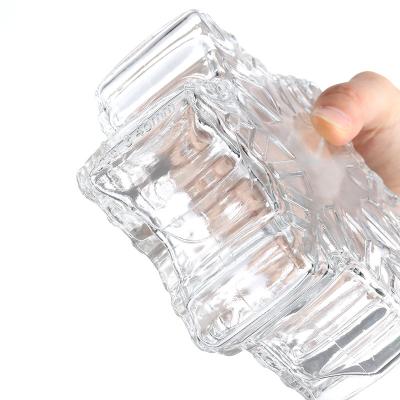 Cina Materiale del collare Aluminio Plastica PP 500 ml Bottiglia di vetro per vino vuoto a forma unica in vendita