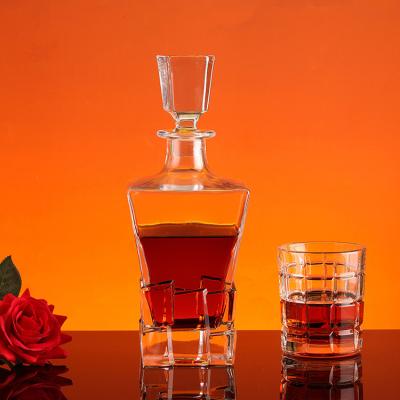 Cina Personalizza 750ml bottiglia di vetro bianco per whisky acqua vino liquore vodka brandy e Xo in vendita