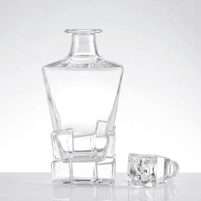 Cina Personalizza 750ml bottiglia di vetro bianco per whisky acqua vino liquore vodka brandy e Xo in vendita