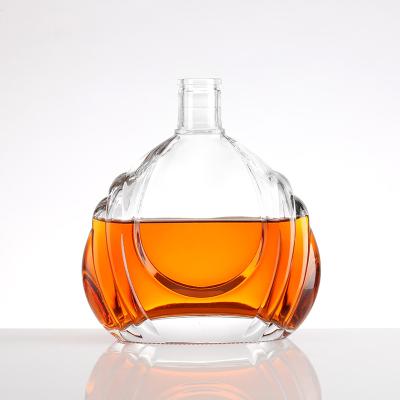 Cina 500 ml 200 ml 700 ml 750 ml Super Flint Glass Vuoto Chiaro Brandy Bottiglia di whisky con sughero in vendita
