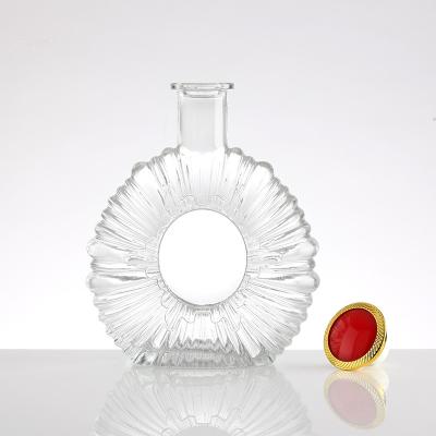 Cina 500 ml di vetro trasparente vino gin whisky tequila liquore vodka bottiglia con coperchio in vendita