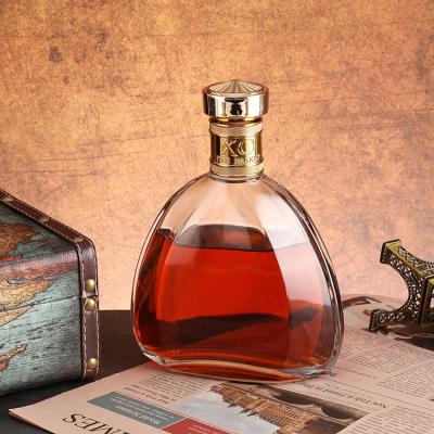 Cina Bottiglia da bere in vetro nero per 700 ml di Brandy Rum Vodka Latte di liquore 750 ml Bottiglia di vetro in vendita