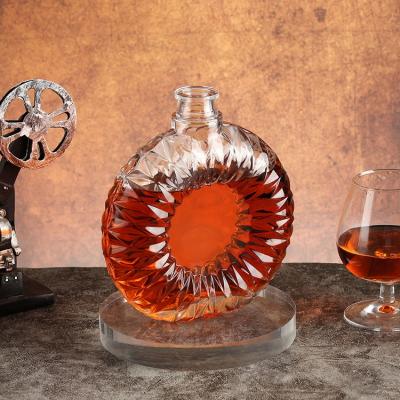 Cina Super Flint Glass 700ml750ml Bottiglia vuota di liquore per Olso Vodka Gin Rum Brandy Spirit in vendita