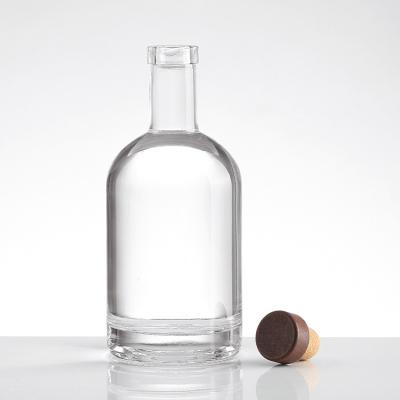 Cina Mini bicchiere di whisky rotondo trasparente di vino vodka bottiglia di whisky con tappo di sughero 100 ml in vendita