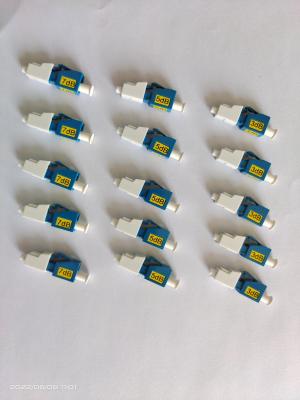 중국 고회수 손실 광학 고정 저감기 3 5 7DB M-F LC-UPC 저감기 판매용