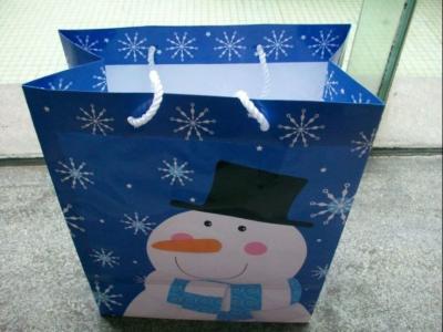 China Custom Luxury Gift Garment Paper Shopping Bags With Logo Print for sale