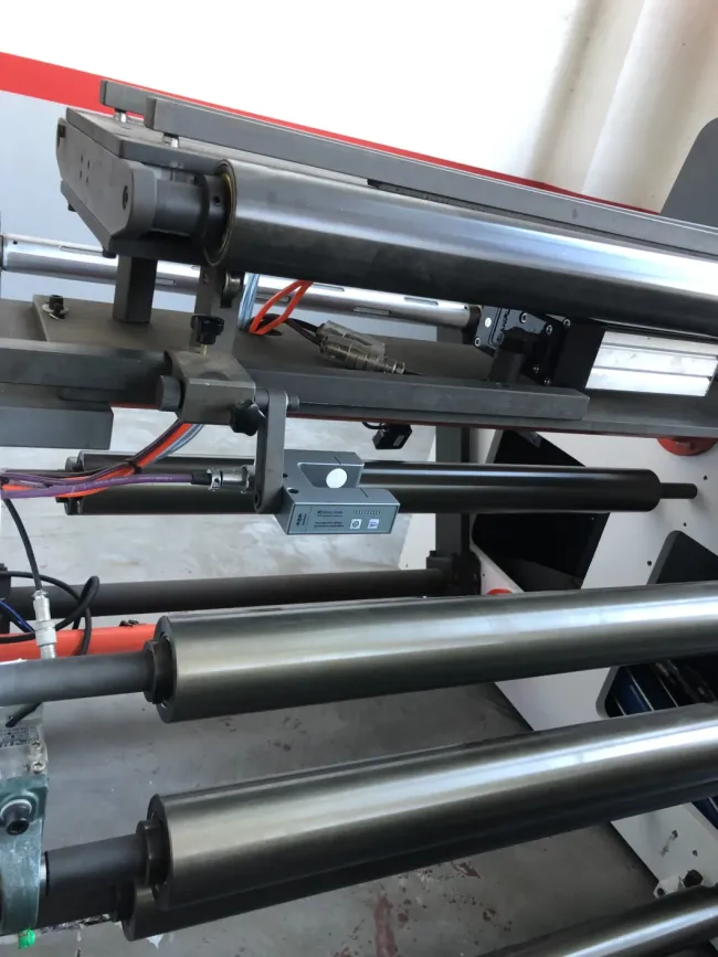 Stampatrice di carta per il prezzo di catena dell'orologio di carta flessibile di Boxreference del sacco di carta della tazza di carta dei pacchetti