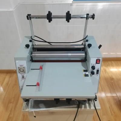 Cina OPP 900mm Slitting Rewinder Machine 5m / Min Nonweaving Film Laminating in vendita