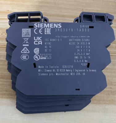 Cina 3RQ3018-1AB00 Siemens Copertura Relay Output Screw Terminal SIRIUS 3RQ3 Disegno del corpo stretto in vendita