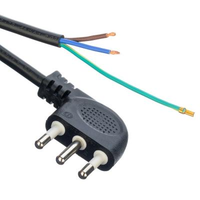 China 16A IEC 60320 C13 Clover Connector Black Italia Standard H05VV-F 3x0.75MM2 Extension Cord Grounding Standard Grounding for sale