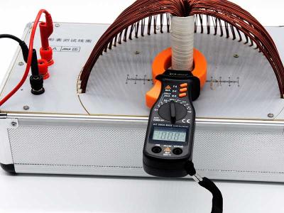 China Manual Range Digital Clamp Multimeter AC Frequency Response 40Hz 400Hz for sale