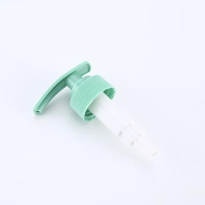Cina pompa di plastica della lozione della pompa della vite di dimensione di 33mm con la bottiglia cosmetica dell'animale domestico in vendita