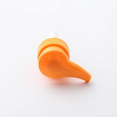 Cina Plastica su misura cosmetica 28 dei pp una pompa di 410 pompe della lozione/erogatore della doccia in vendita