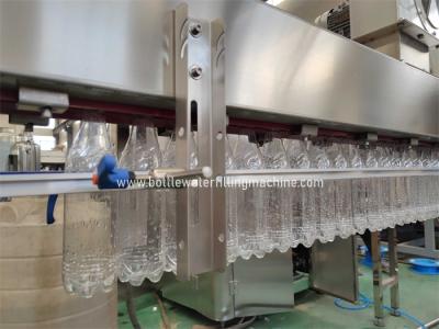 Cina 33cl ha carbonatato l'imbottigliatrice di riempimento della bibita in vendita