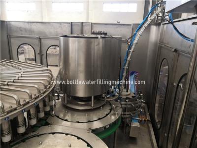 Cina linea di imbottigliamento automatica di Juice Pet Bottle Filling Machine della frutta 50cl in vendita