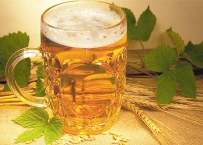 Cina Il volume di riempimento regolabile ha carbonatato la macchina di rifornimento della bevanda/riempitore dell'acqua gassata in vendita