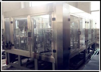 中国 高い連続した小さい飲料の作成のための安定性によって炭酸塩化される飲み物の充填機 販売のため