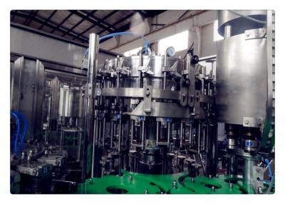 中国 高い連続した小さい飲料の作成のための安定性によって炭酸塩化される飲み物の充填機 販売のため