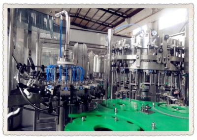 中国 高い連続した小さい飲料の作成のための安定性によって炭酸塩化される飲み物の充填機 販売のため